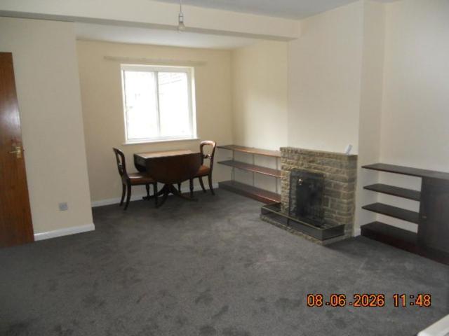 3 bedroom end of terrace house to rent
