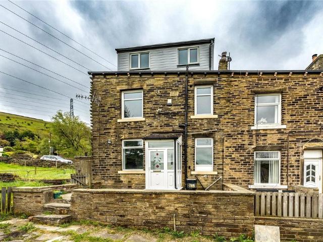 3 bedroom end of terrace house to rent