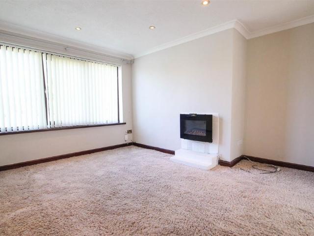 3 bedroom End of terrace house to rent