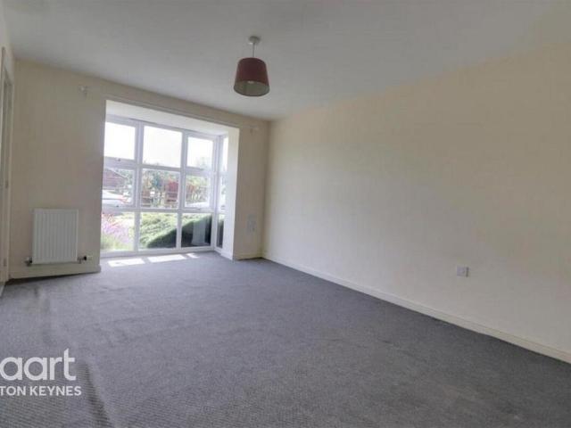 3 bedroom end of terrace house to rent