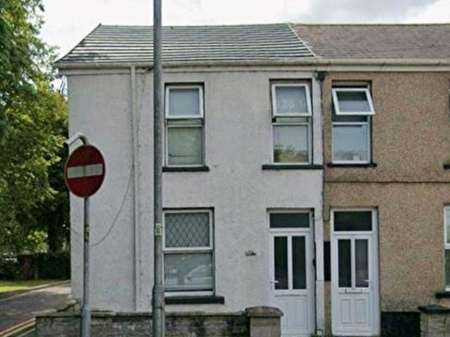 3 Bedroom End Of Terrace House To Rent In Tawe Terrace, Pontardawe, SA8