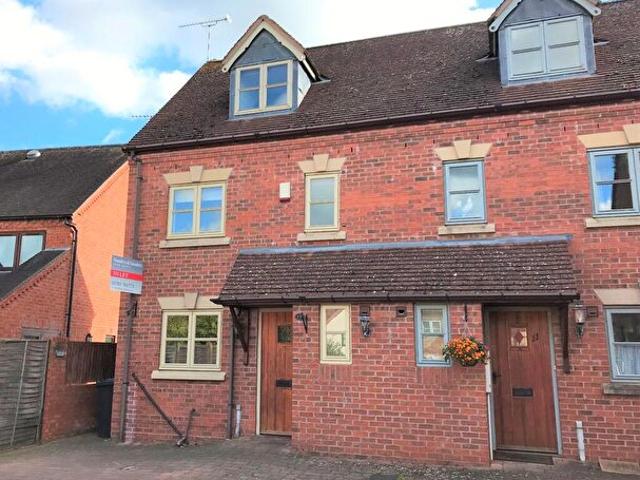 3 Bedroom End Of Terrace House To Rent In Abbey Mews, Alcester, B49