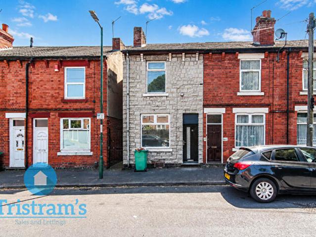 3 Bedroom End Of Terrace House To Rent In Brushfield Street, Nottingham, NG7