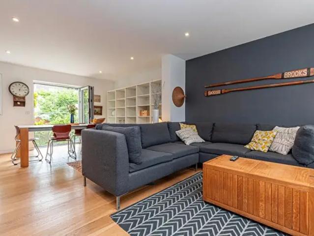 3 Bedroom End Of Terrace House To Rent In Buckingham Street, Oxford, OX1