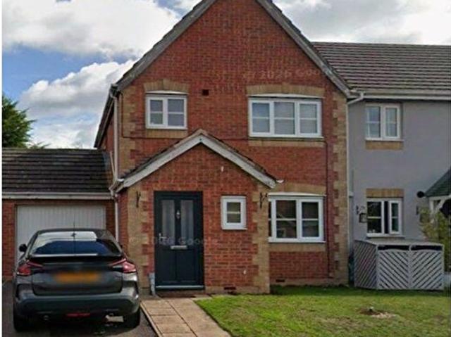3 Bedroom End Of Terrace House To Rent In Caraway Drive, Burton On Trent, DE14