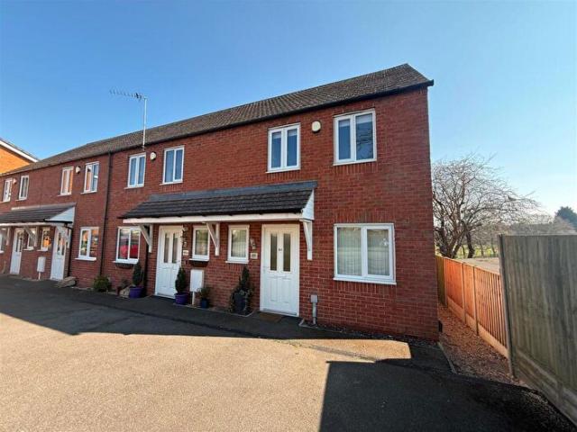 3 Bedroom End Of Terrace House To Rent In Featherbed Lane, Hillmorton, CV21