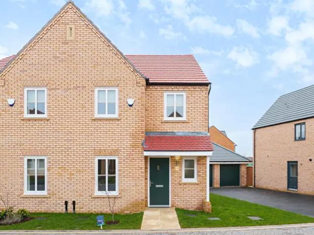 3 Bedroom End Of Terrace House To Rent In Harrington Close, Upton, Northampton, NN5