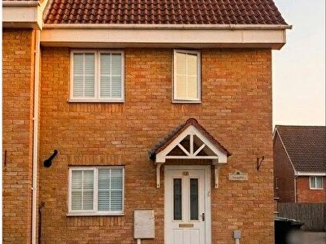 3 Bedroom End Of Terrace House To Rent In Leeds Close, Corby, NN18
