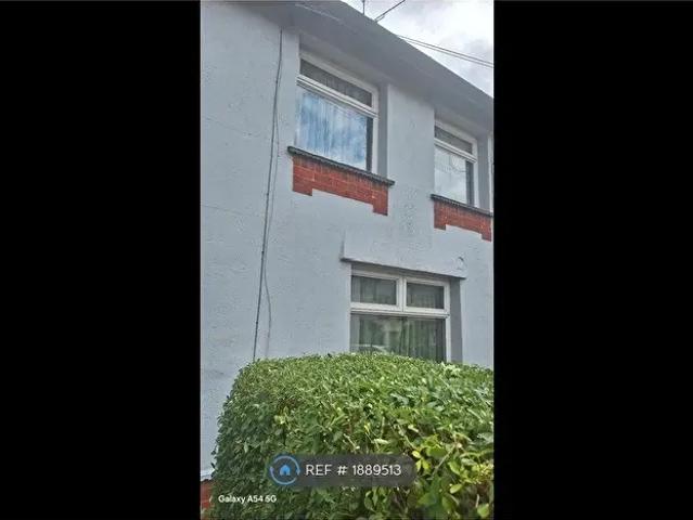 3 Bedroom End Of Terrace House To Rent In Malcolm Road, Northampton, NN2