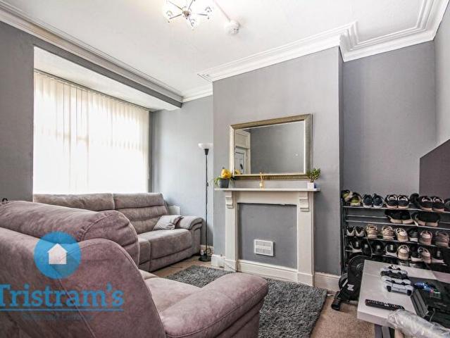 3 Bedroom End Of Terrace House To Rent In Midland Avenue, Nottingham, NG7