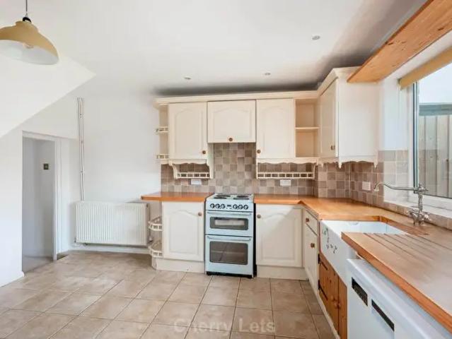 3 Bedroom End Of Terrace House To Rent In Richmond St, Kings Sutton, OX17
