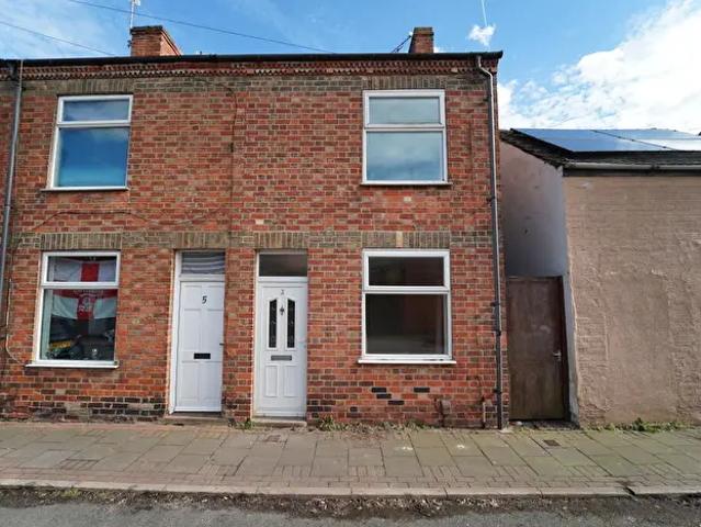 3 Bedroom End Of Terrace House To Rent In Russell Street Loughborough Leicestershire, LE11