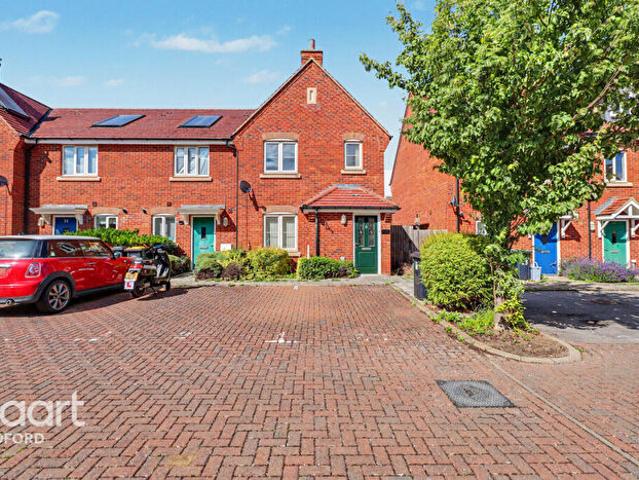 3 Bedroom End Of Terrace House To Rent In Sherwood Close, Bedford, MK43
