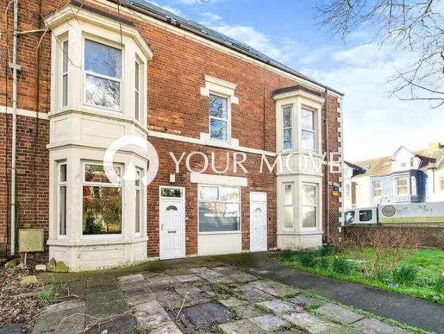 3 bedroom End Terrace Flat to rent, Albany Gardens, Whitley Ba.