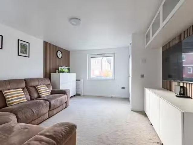 3 Bedroom End Terrace House For Sale In Princess Mary Road, Cr.