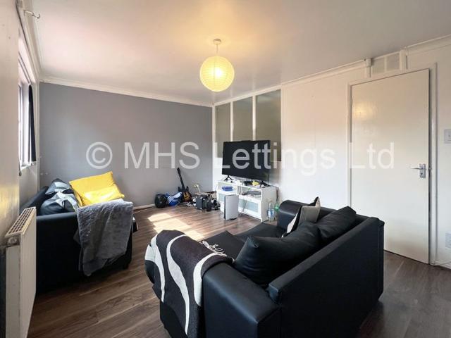 3 Bedroom End Terraced House for rent in Kendal Lane