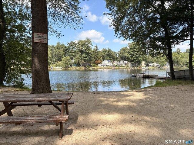3 bedroom, Enfield CT 06082 105193128