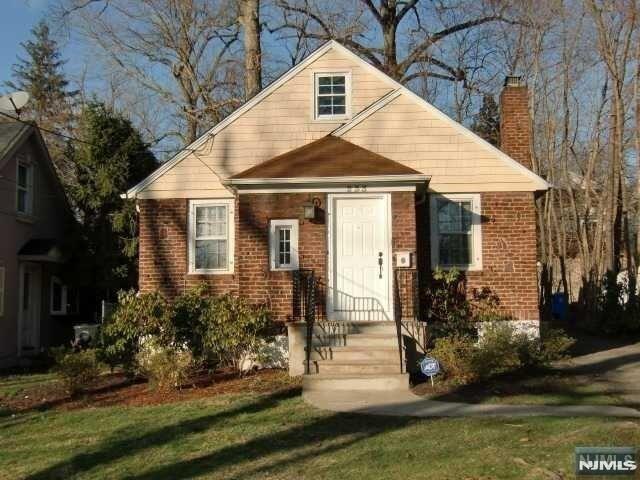3 bedroom, Englewood NJ 07631 102725114