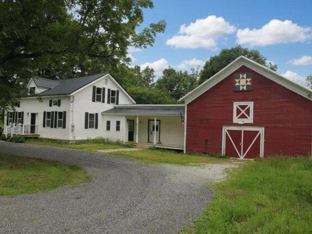 3 bedroom, Enosburg Falls VT 05450 104542881