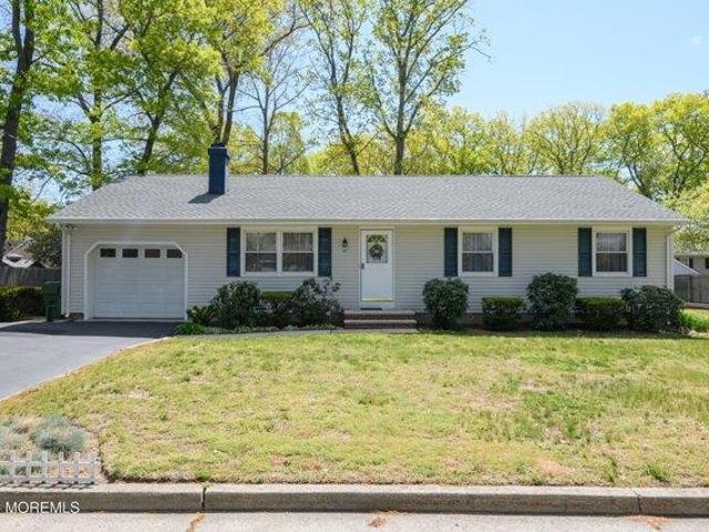 3 bedroom, Eatontown NJ 07724 102776150