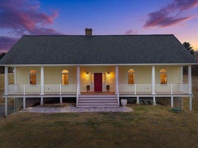 3 bedroom, East Brookfield MA 01515 102372171