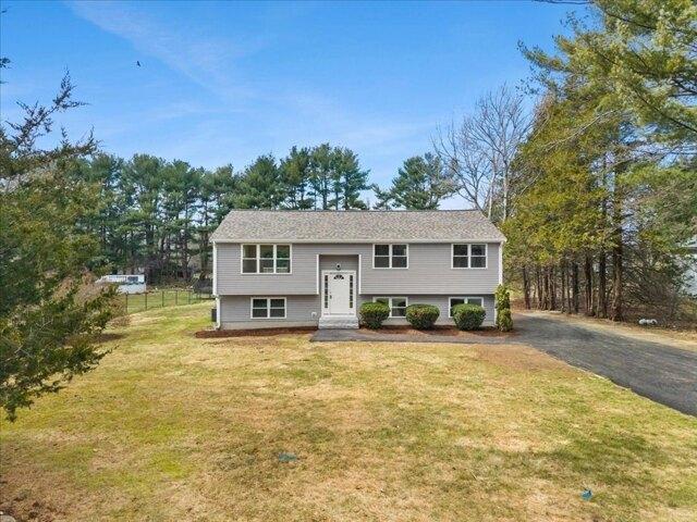 3 bedroom, East Bridgewater MA 02333 LS102724045