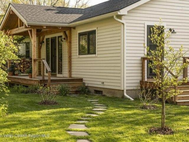 3 bedroom, East Chatham NY 12060 103621816