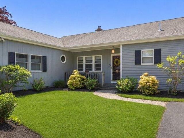 3 bedroom, East Falmouth MA 02536 102960360