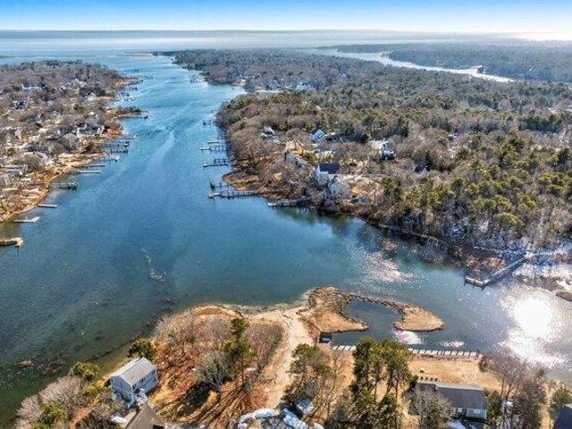 3 bedroom, East Falmouth MA 02536 LS102444601