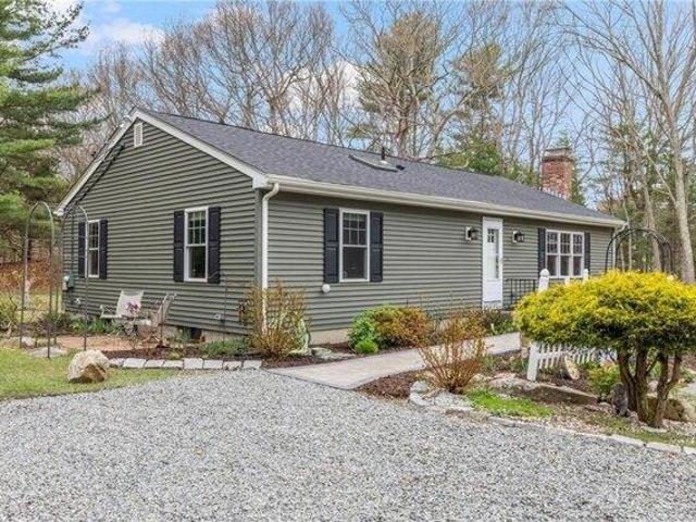 3 bedroom, East Greenwich RI 02818 LS102062466