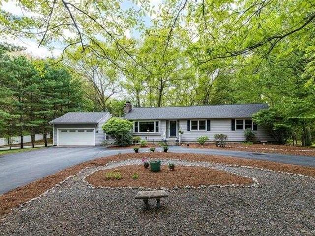 3 bedroom, East Greenwich RI 02818 LS103035126