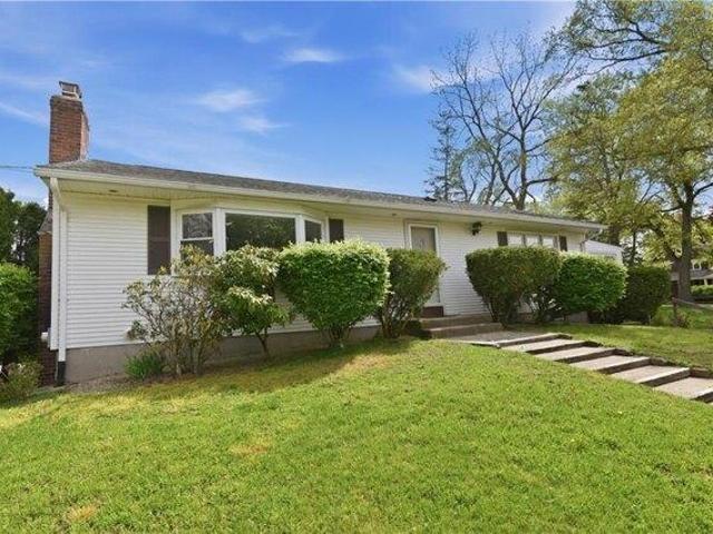 3 bedroom, East Greenwich RI 02818 LS103097847