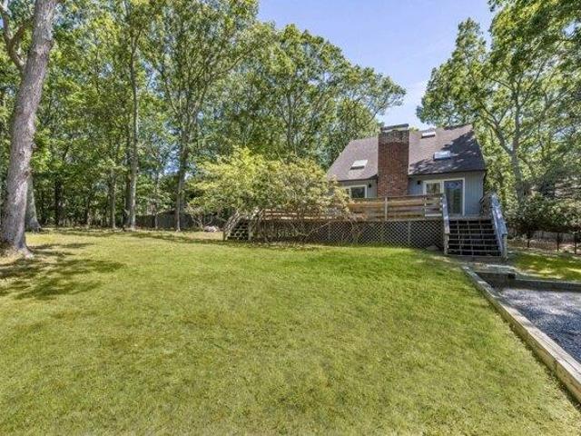 3 bedroom, East Hampton NY 11937 103620938