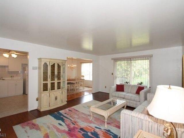 3 bedroom, East Hanover NJ 07936 104869548