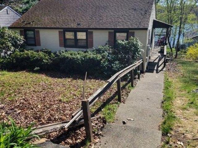 3 bedroom, East Haddam CT 06415 104686635