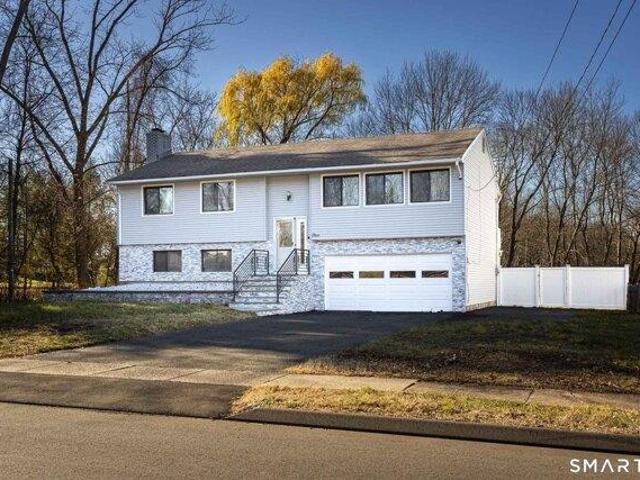 3 bedroom, East Hartford CT 06118 102212045