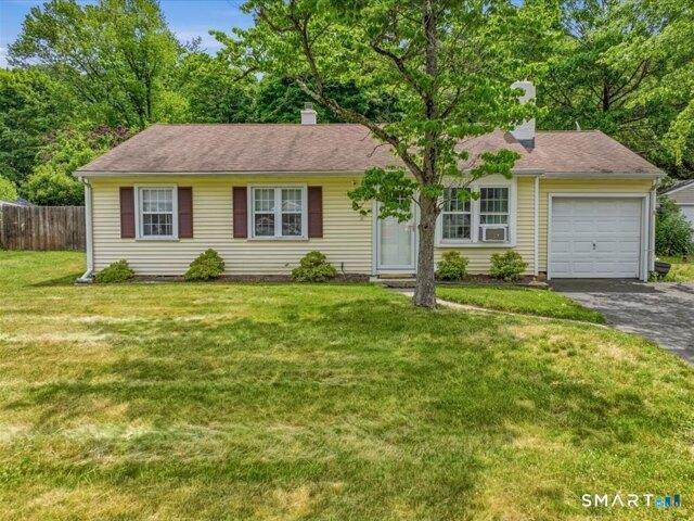 3 bedroom, East Haven CT 06512 104835906