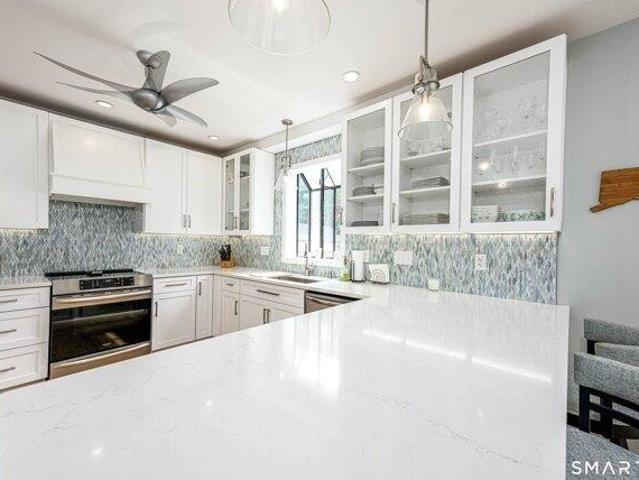 3 bedroom, East Haven CT 06512 104188870