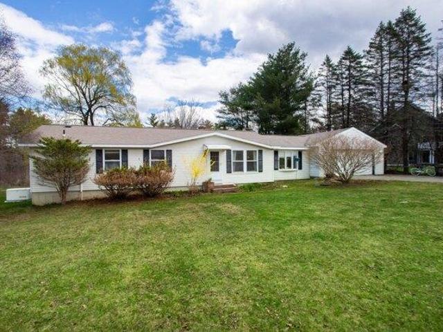 3 bedroom, East Kingston NH 03827 101898097