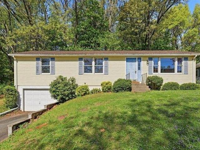 3 bedroom, East Longmeadow MA 01028 102372237