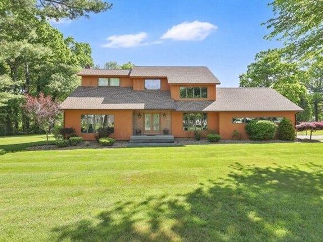 3 bedroom, East Longmeadow MA 01028 103249457