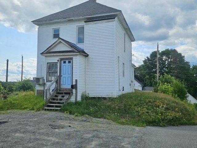 3 bedroom, East Millinocket ME 04430 104440358