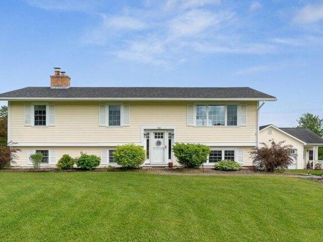 3 bedroom, East Montpelier VT 05651 104376279
