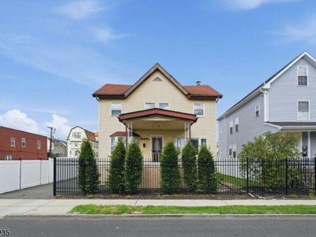 3 bedroom, East Orange NJ 07018 102345602