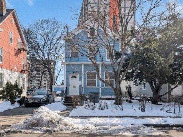 3 bedroom, East Orange NJ 07018 LS101799138