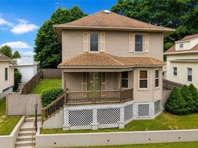 3 bedroom, East Providence RI 02914 102800599