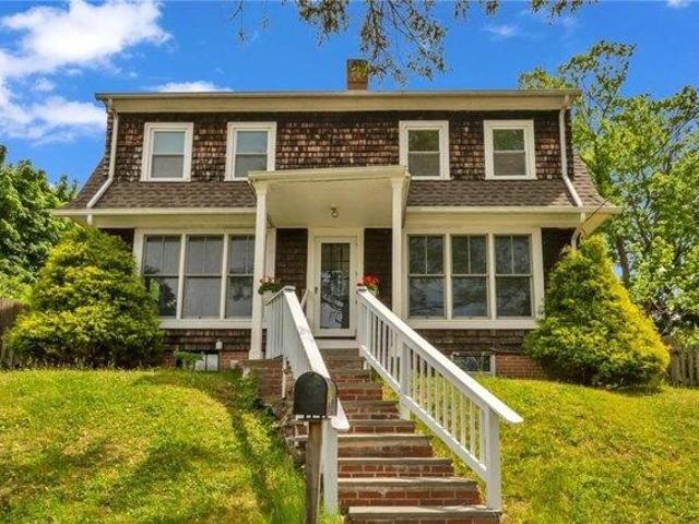 3 bedroom, East Providence RI 02914 103250835
