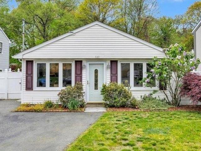 3 bedroom, East Providence RI 02914 103221576