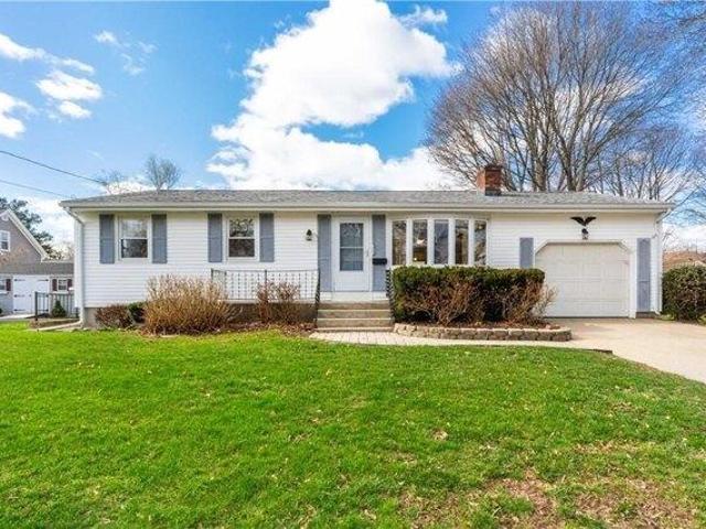 3 bedroom, East Providence RI 02914 103434661