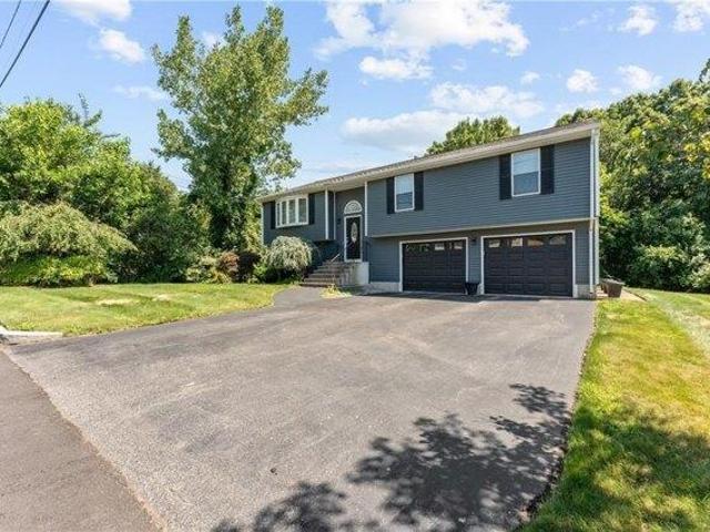 3 bedroom, East Providence RI 02914 104540887
